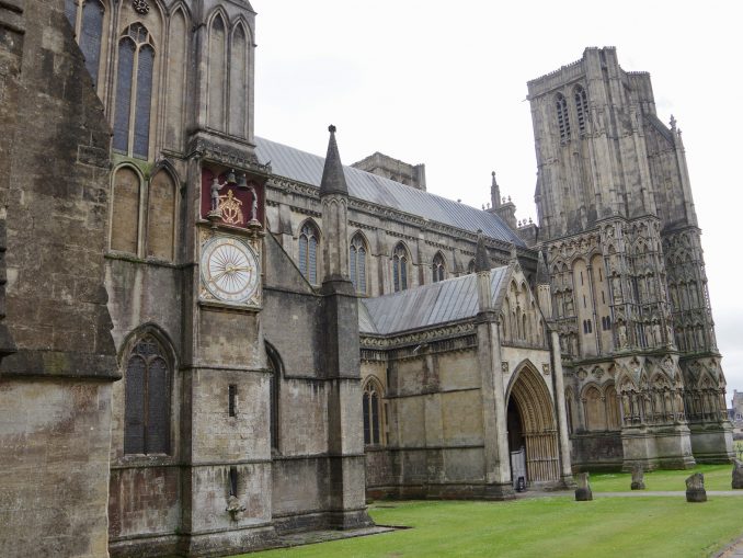 Salisbury Cathedral Mechanical Clock (Salisbury, England) – Buyoya